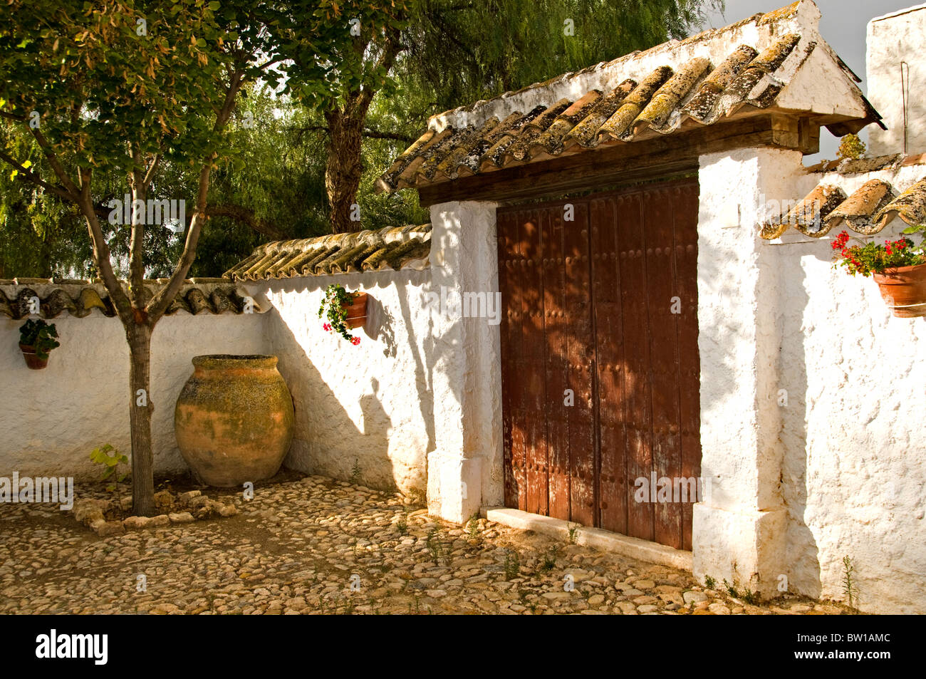 Old farm hi-res stock photography and images - Alamy