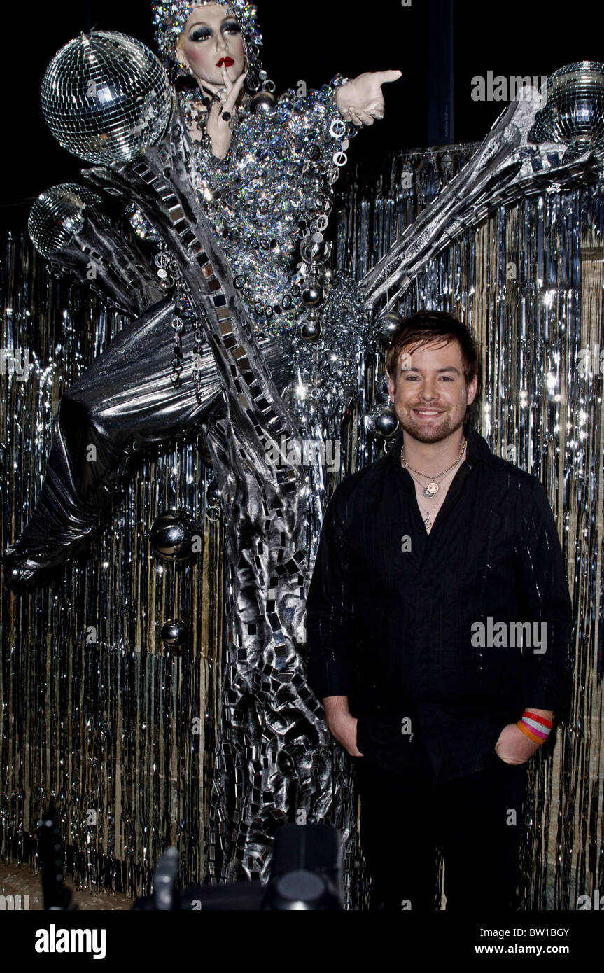 NEW YEAR'S EVE LIVE Show Taping Stock Photo - Alamy