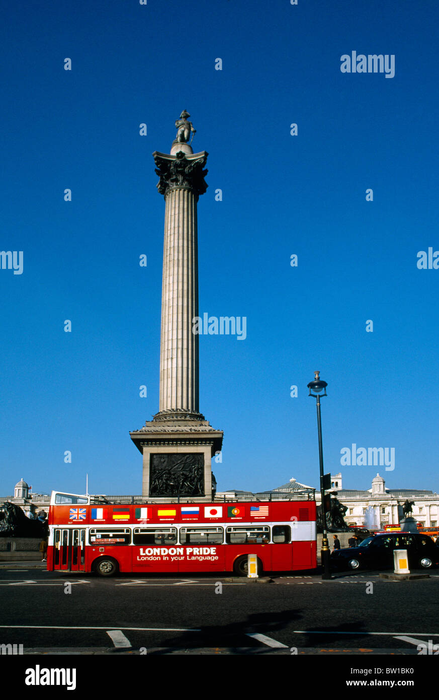 London England Trafalgar Square Nelsons Column Tour Bus Stock Photo - Alamy