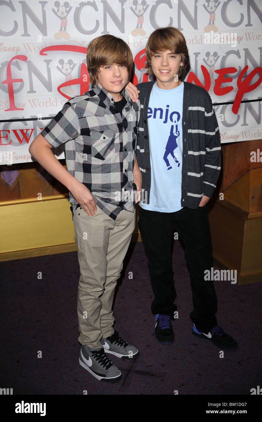 THE SUITE LIFE ON DECK Cast Appearance Stock Photo - Alamy