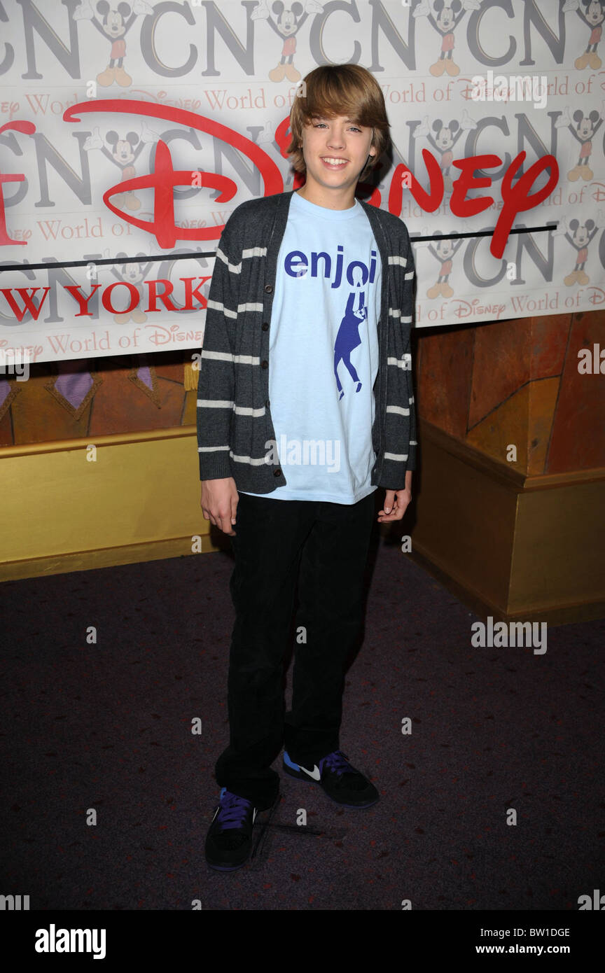 THE SUITE LIFE ON DECK Cast Appearance Stock Photo - Alamy