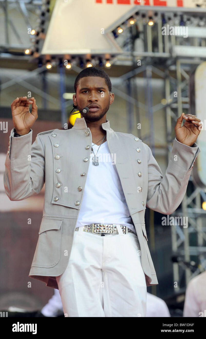 Usher dog hi-res stock photography and images - Alamy