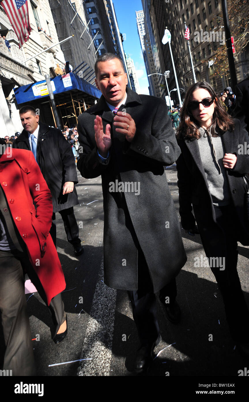 Yankees 2009 World Series Ticker Tape Parade Stock Photo - Alamy