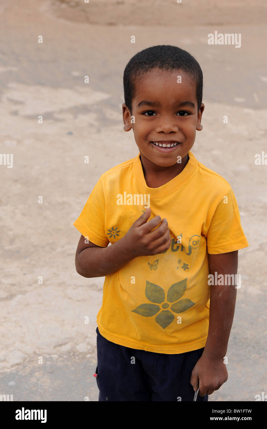 Moroccan boy smiling hi-res stock photography and images - Alamy