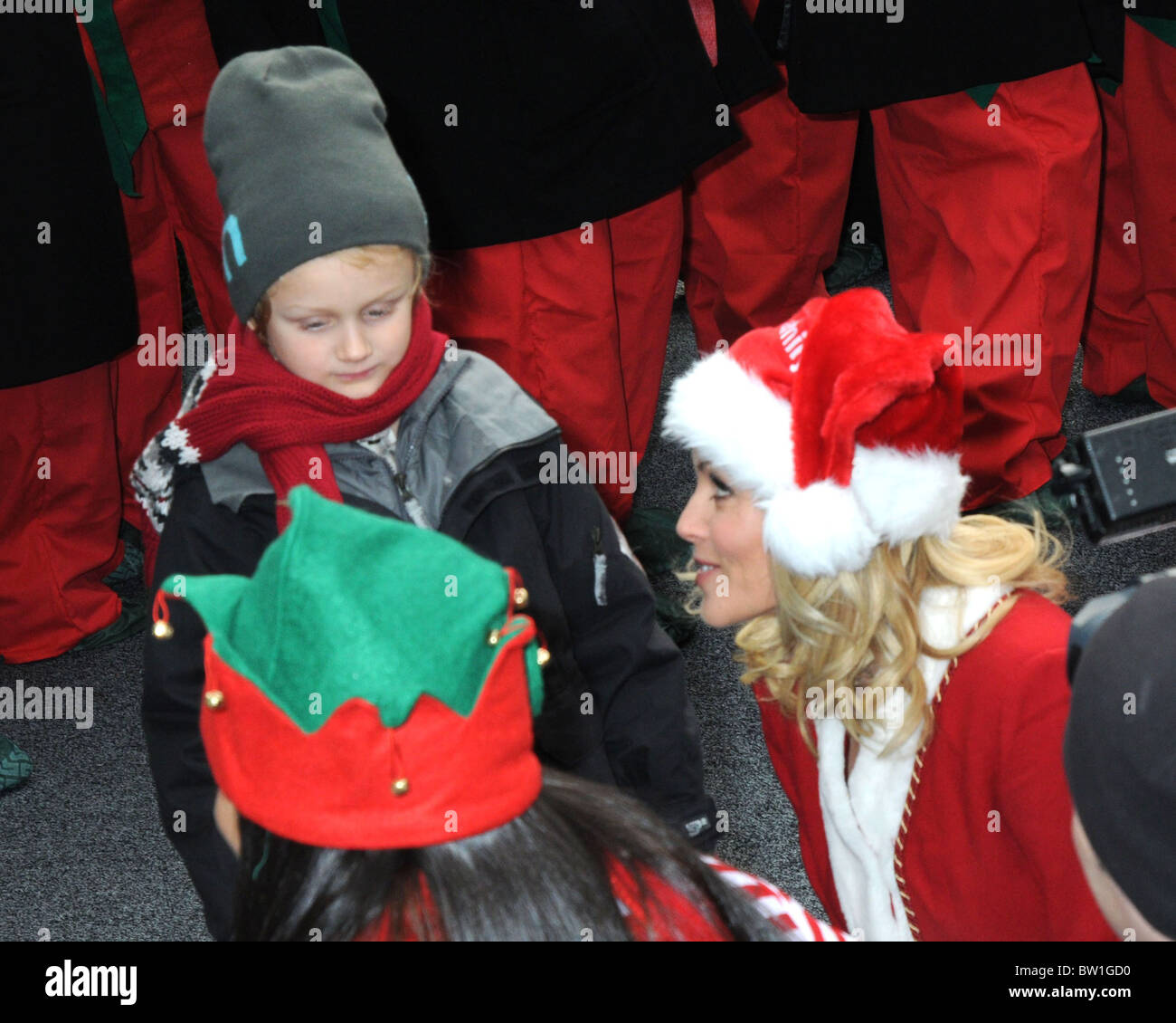 Jenny mccarthy santa baby 2 hi-res stock photography and images - Alamy