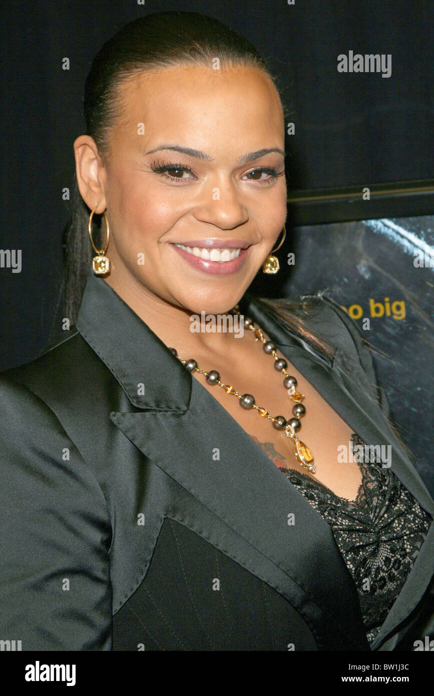 Faith evans notorious hi-res stock photography and images - Alamy