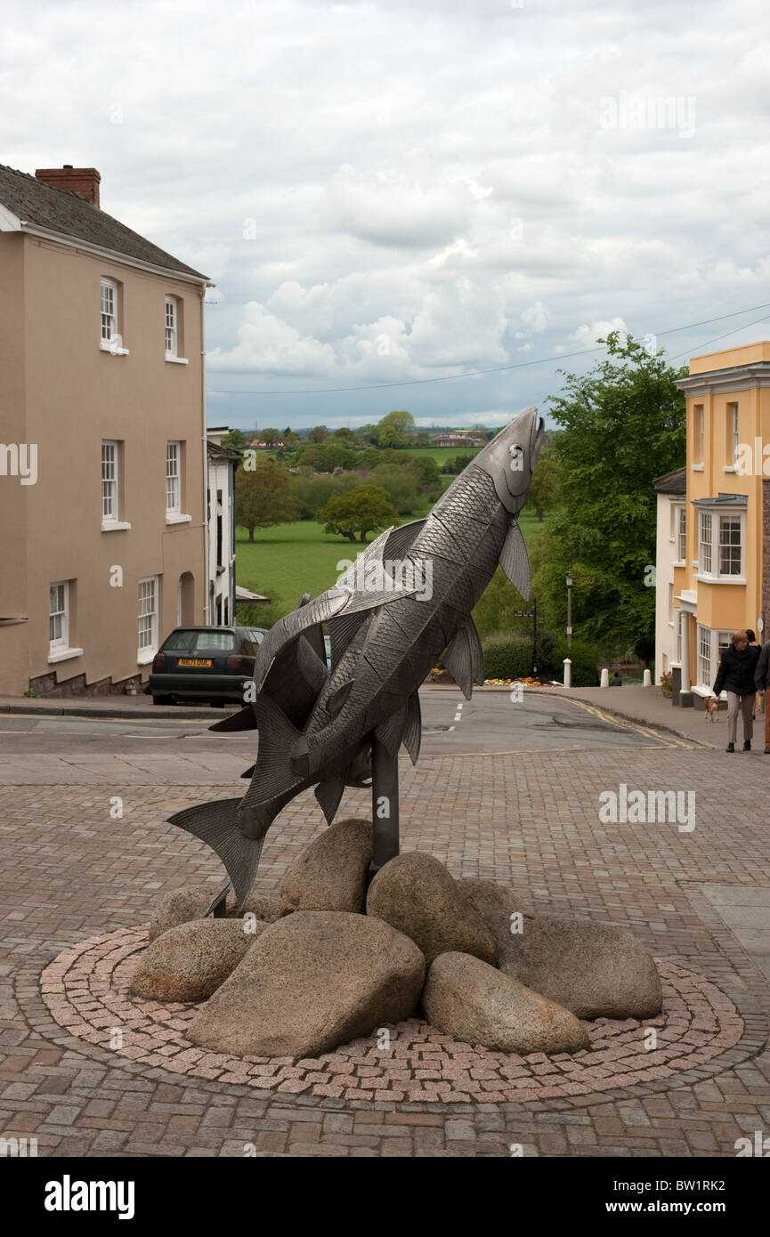 Salmon statue fish hi-res stock photography and images - Alamy