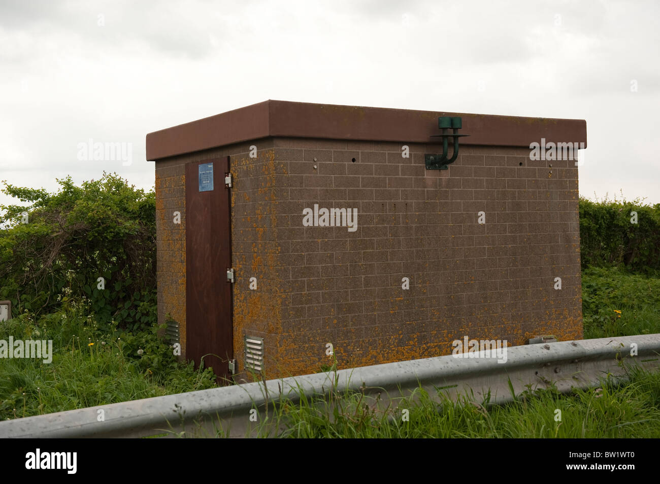 Brick built electricity sub station UK Stock Photo - Alamy