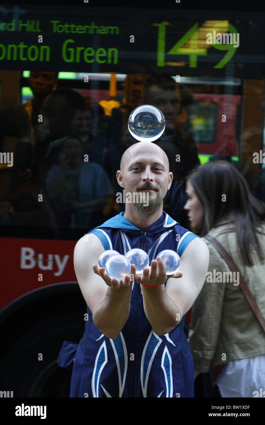 Juggler performing hi-res stock photography and images - Alamy