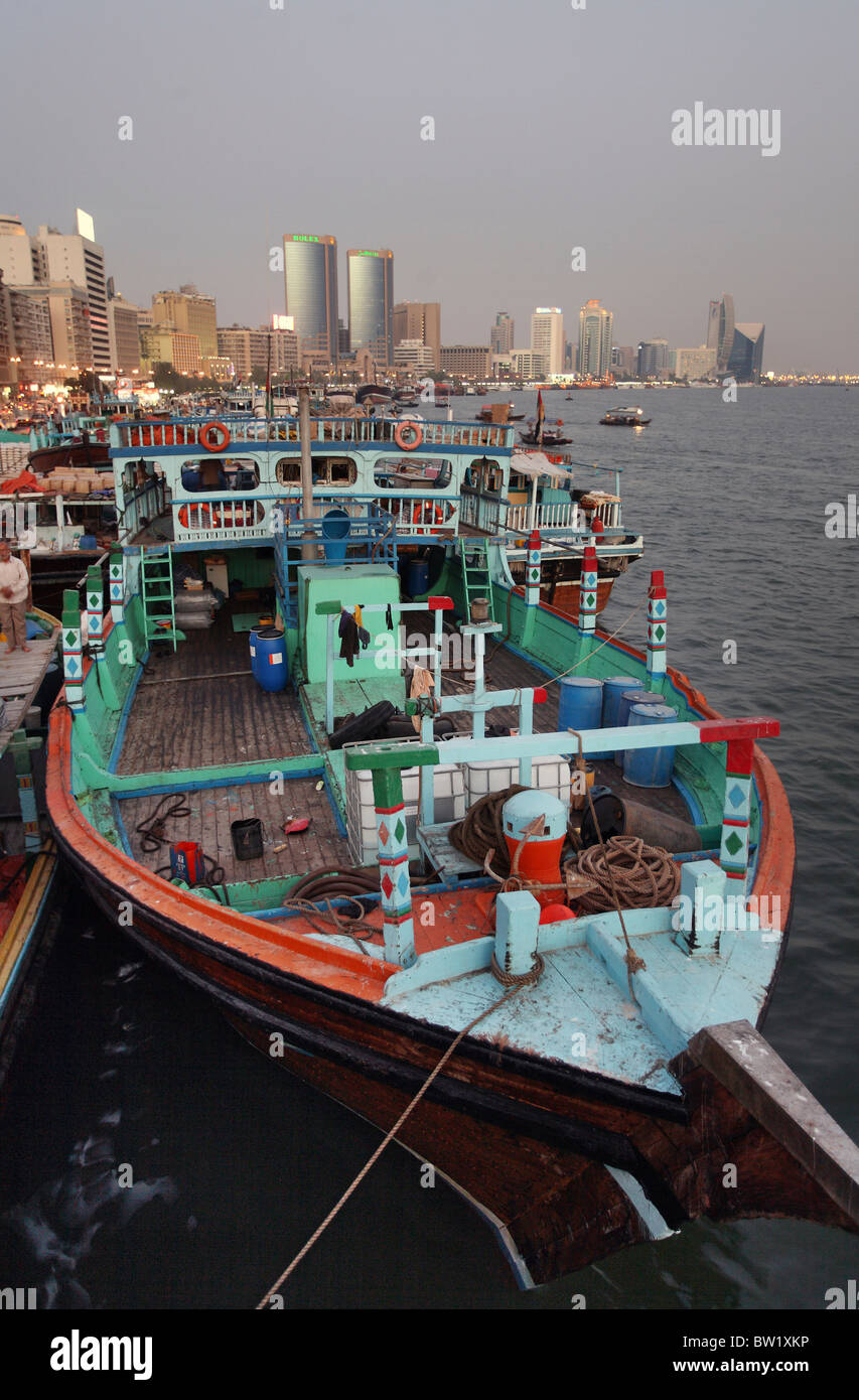 Dubai boat boats hi-res stock photography and images - Alamy