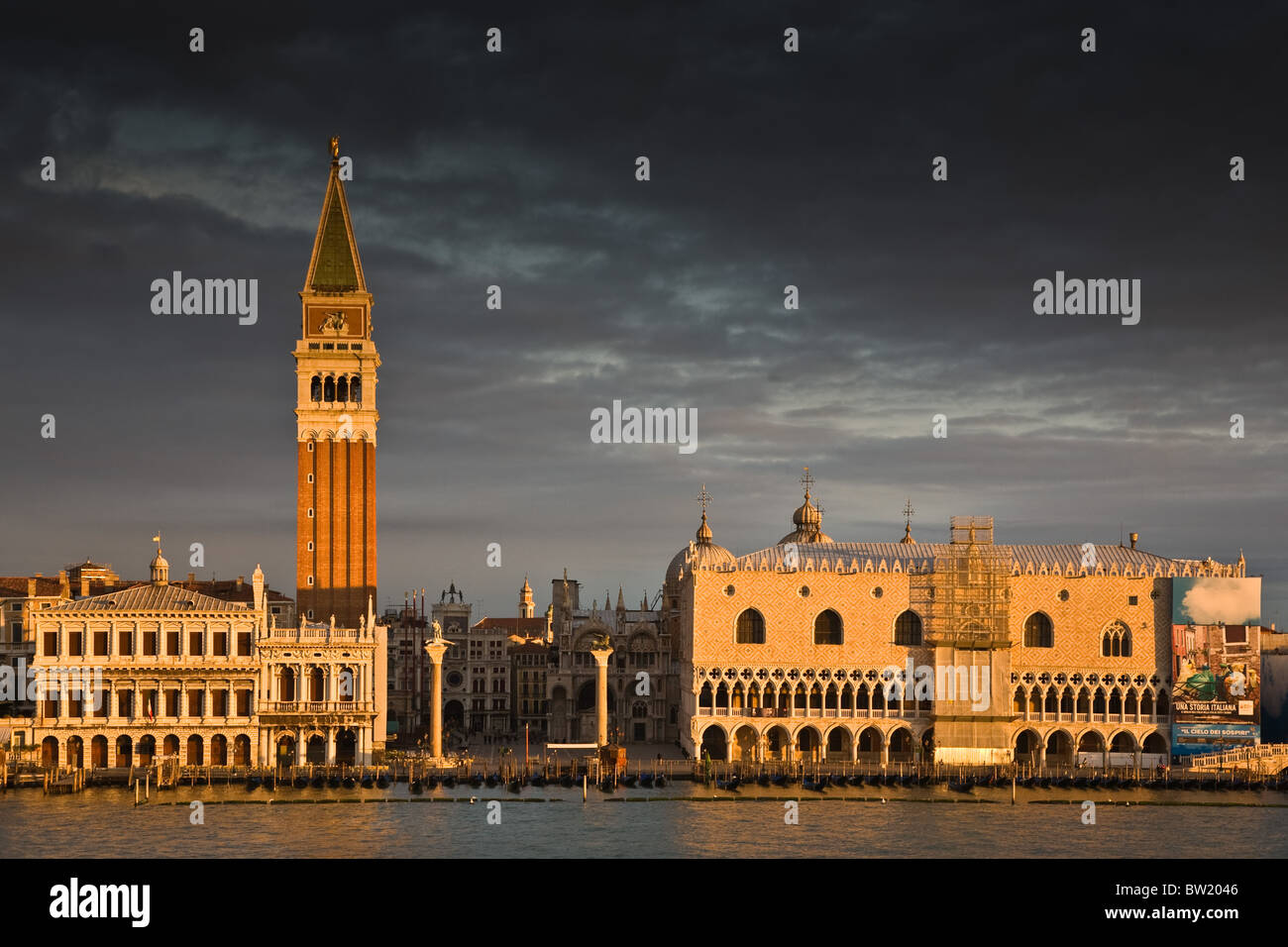 Bw2046 hi-res stock photography and images - Alamy