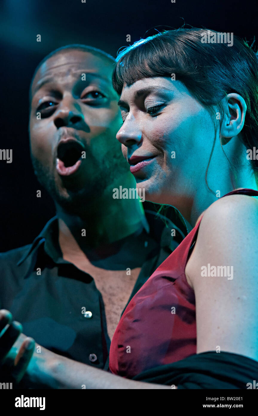 opera singers perform with Birmingham cbso orchestra at artsfest 2010 ...