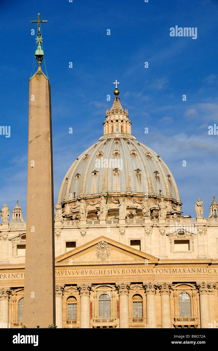 Obelisk & St Peter's Basilica, St Peter's Square, Vatican City Stock ...