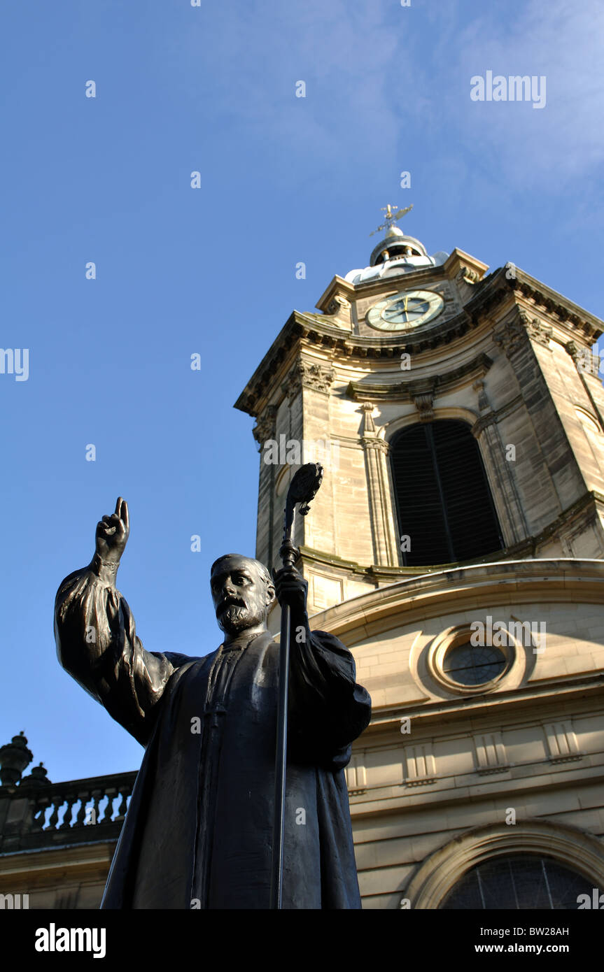 Charles Gore statue and St. Philip`s Cathedral, Birmingham, UK Stock ...
