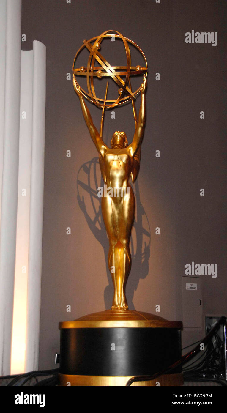 Emmy award statuette hi-res stock photography and images - Alamy