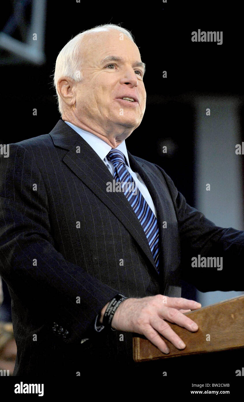 John McCain Presidential Campaign Rally in Swing-State Pennsylvania ...