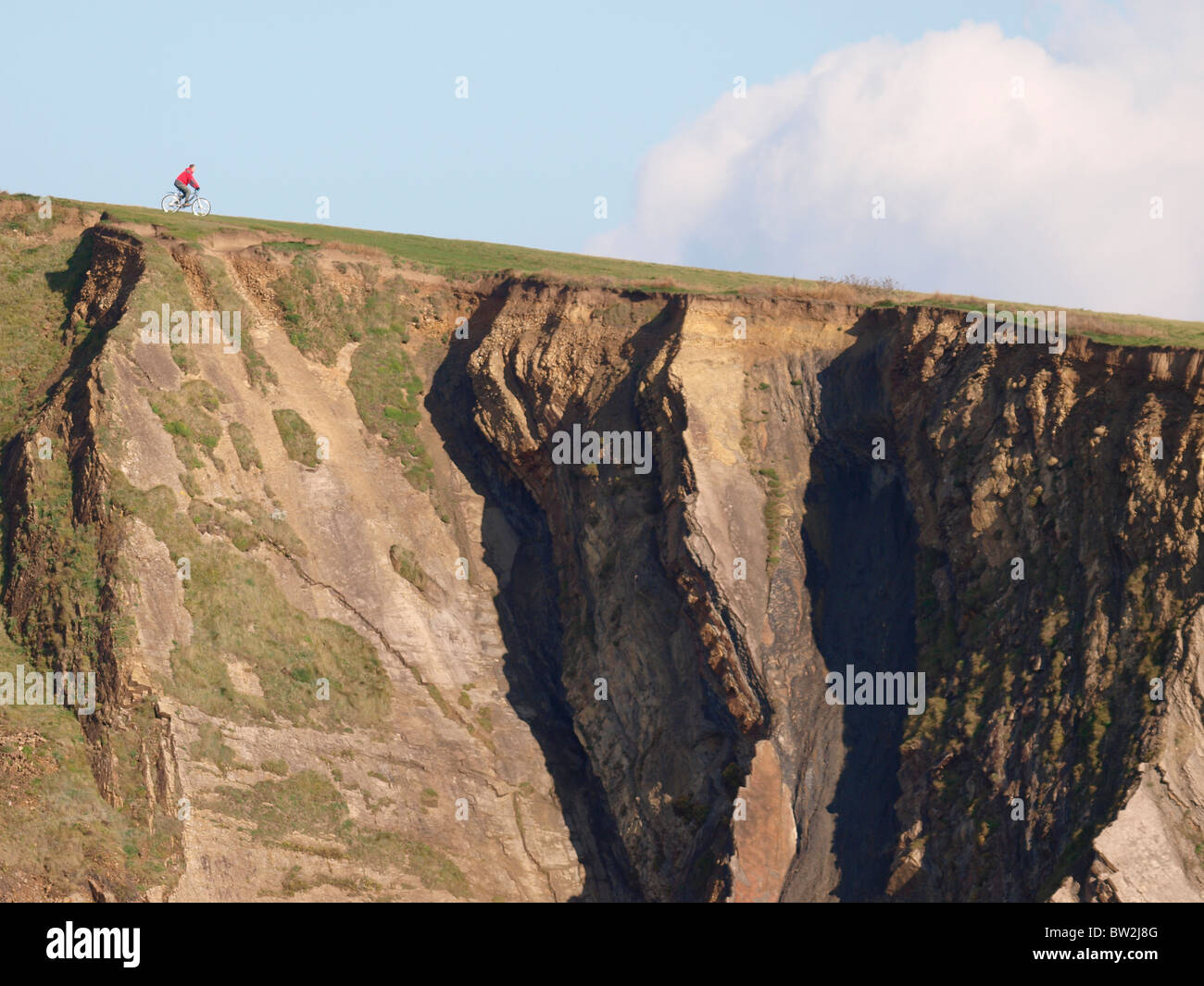 Bike south coast path cornwall hi-res stock photography and images - Alamy