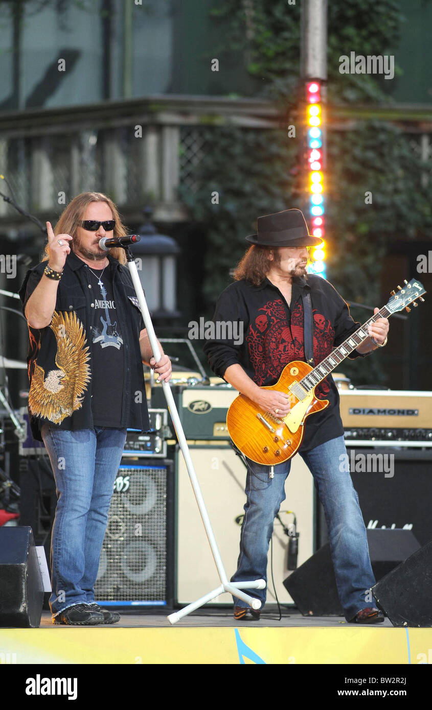 ABC's Good Morning America Concert Stock Photo - Alamy