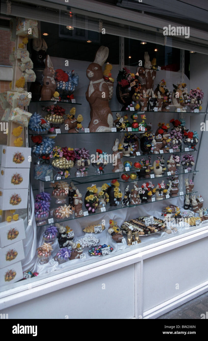 Easter eggs window display hi-res stock photography and images - Alamy