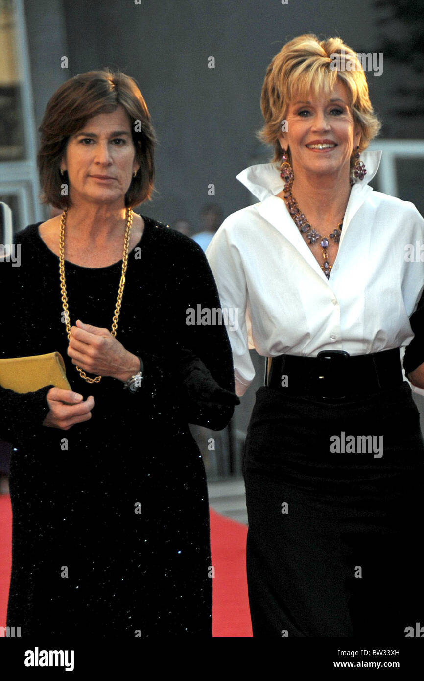 125th Metropolitan Opera Opening Night Stock Photo - Alamy