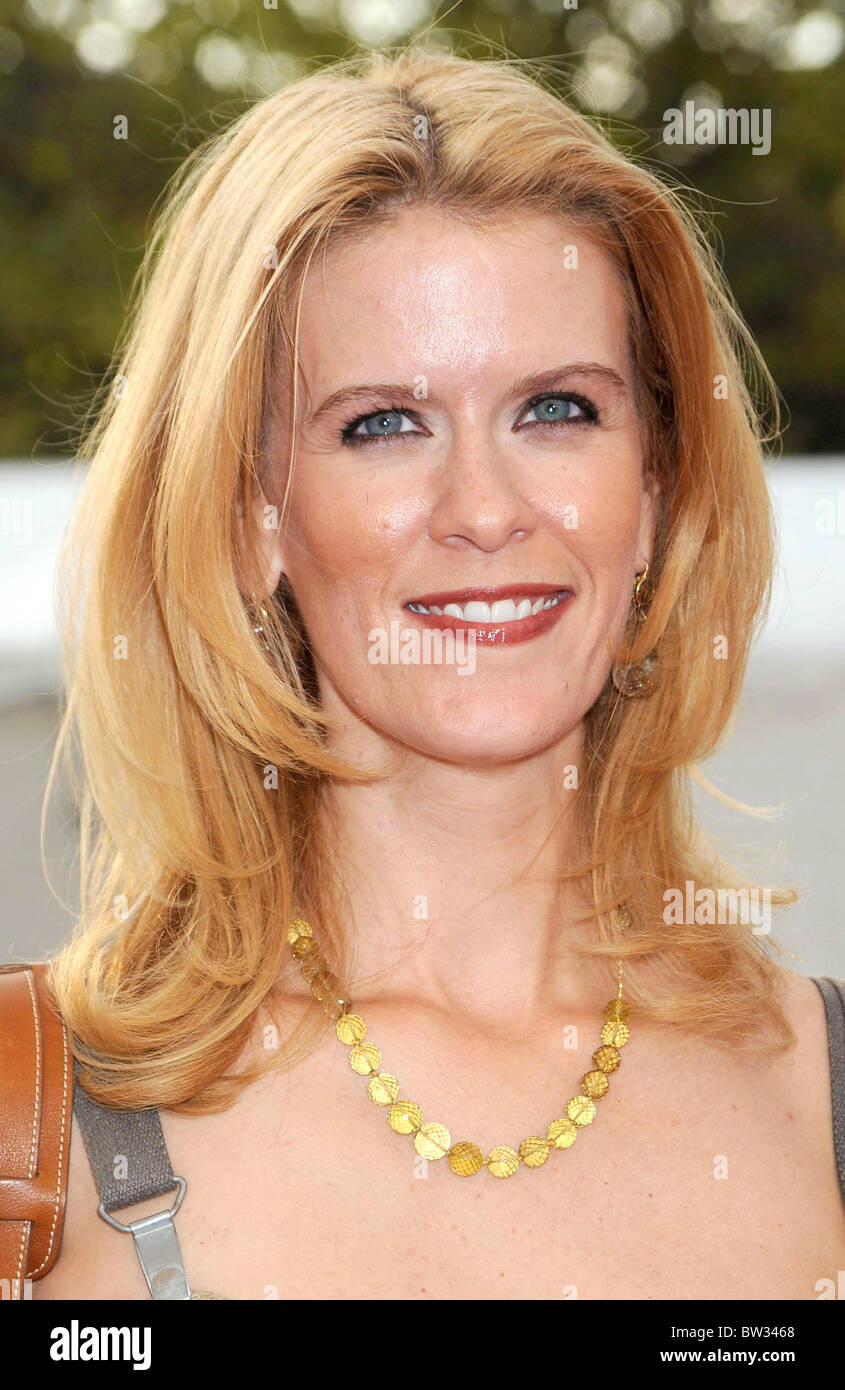 Metropolitan Opera Opening Night of 125th Anniversary Season Stock ...