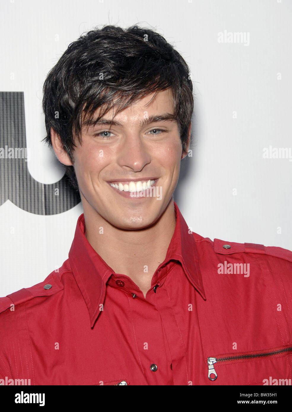 Adam Bingham's Instagram, Twitter & Facebook on IDCrawl