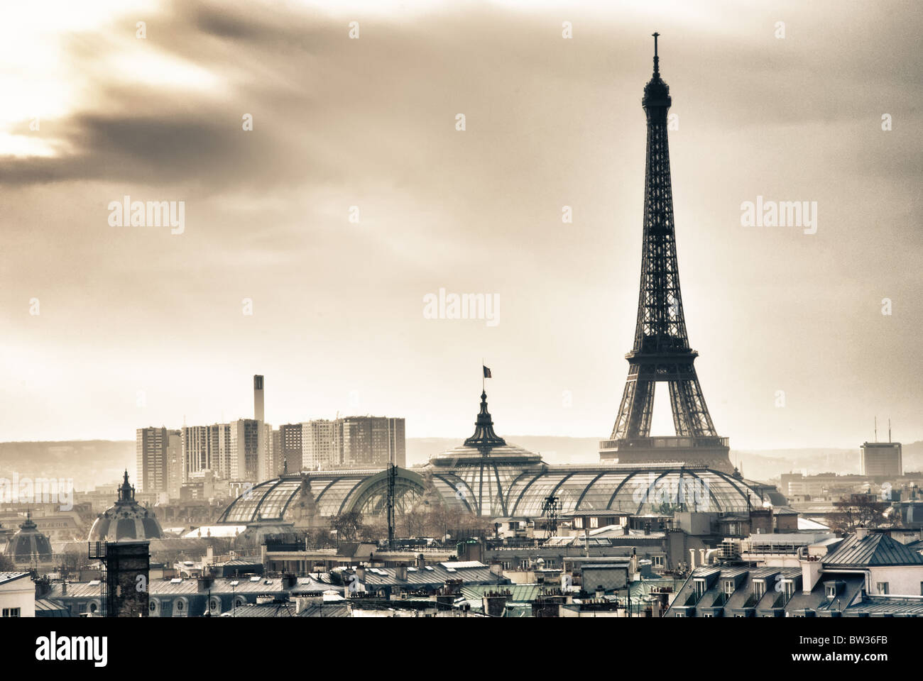 Side view of Eiffel Tower, Paris Stock Photo - Alamy