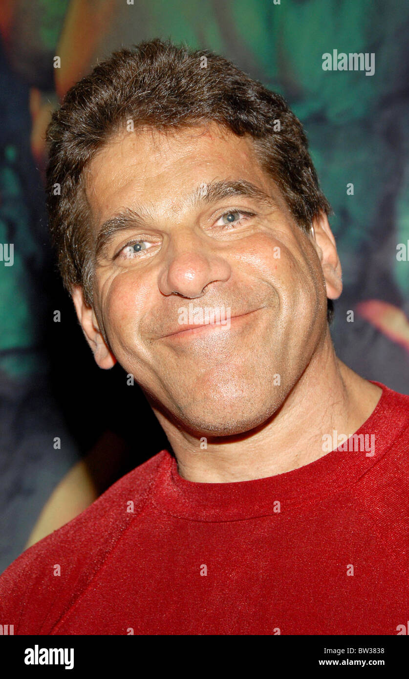 Lou ferrigno comic con hi-res stock photography and images - Alamy
