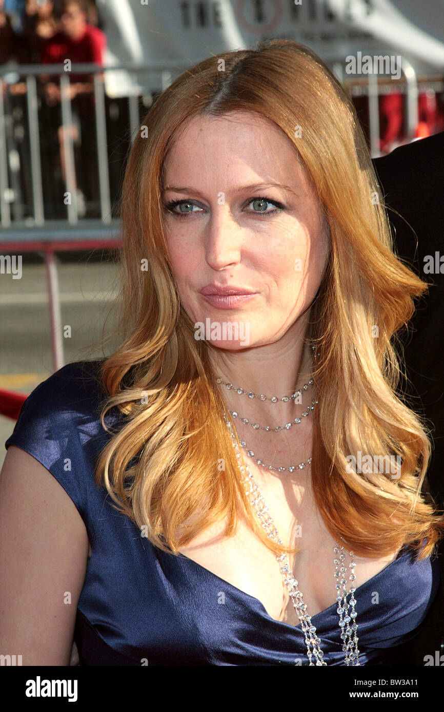 THE X-FILES: I WANT TO BELIEVE Premiere Stock Photo - Alamy