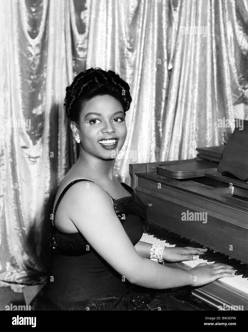 HAZEL SCOTT US jazz musician in 1944 Stock Photo - Alamy