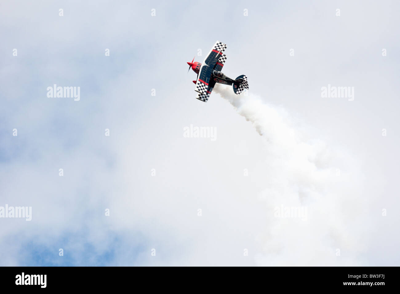 Skip Stewart flying his modified Pitts S-2S bi-plane named Prometheus ...