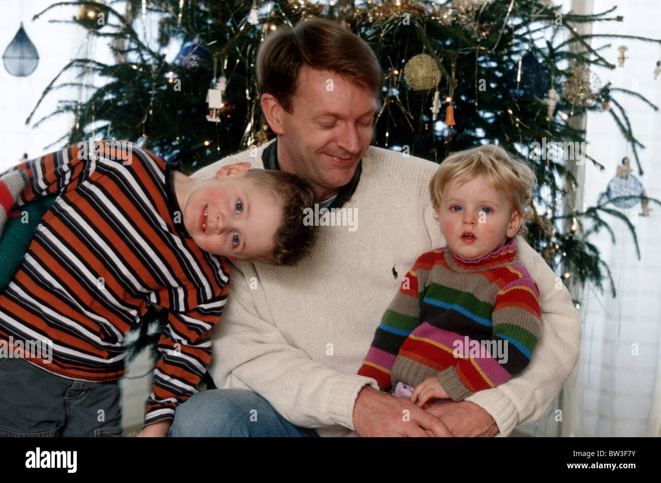 Happy kids christmas hi-res stock photography and images - Alamy