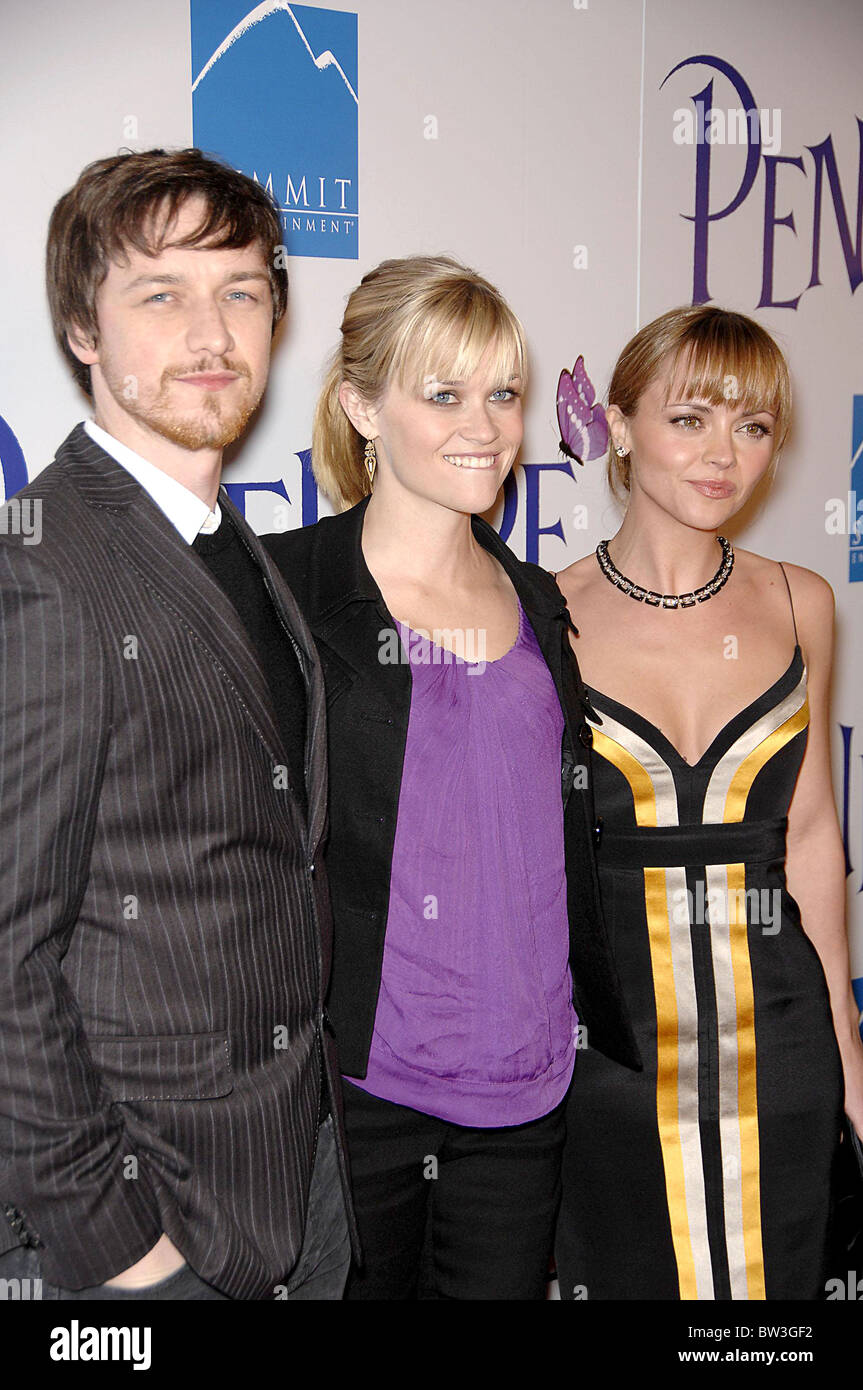 Christina ricci and reese witherspoon hi-res stock photography and ...