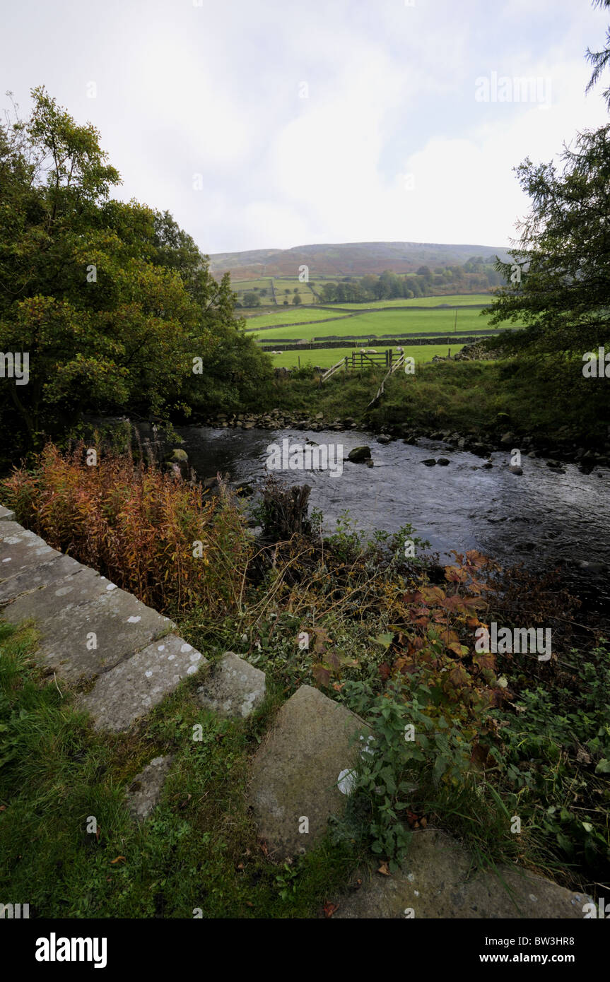 The Arkle Beck River in Reeth, Yorkshire Dales National Park, North ...
