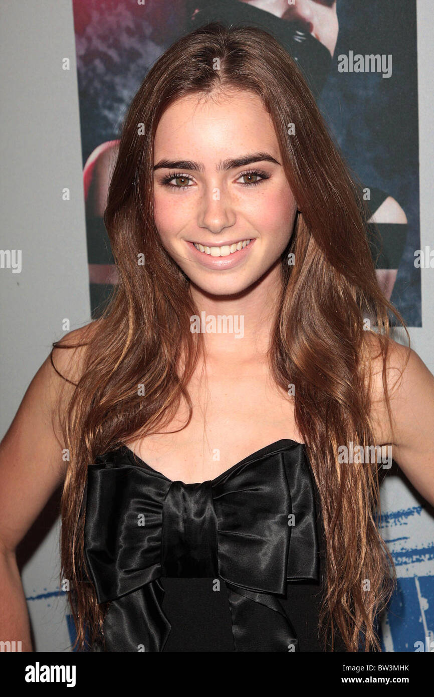 Declare yourself hi-res stock photography and images - Alamy