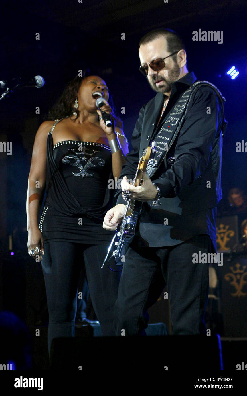 Dave Stewart High Resolution Stock Photography and Images - Alamy