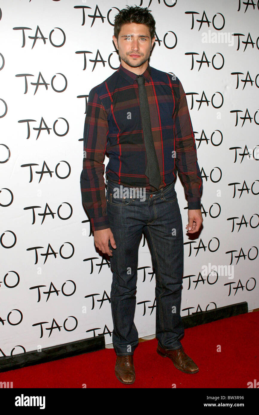 Matt dallas hi-res stock photography and images - Alamy