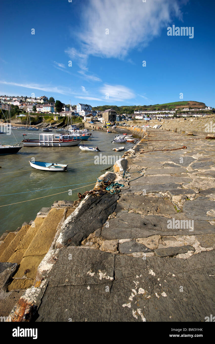 New Quay Cerdgn Wales UK Harbour Harbor Quay Sea Wall Stock Photo - Alamy