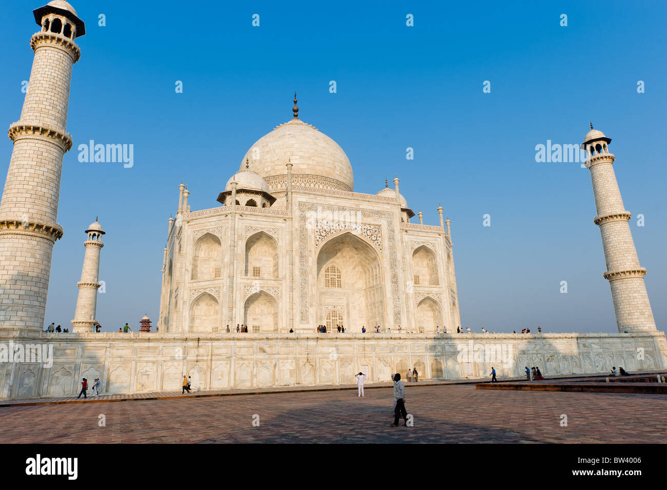 Taj mahal side view hi-res stock photography and images - Alamy