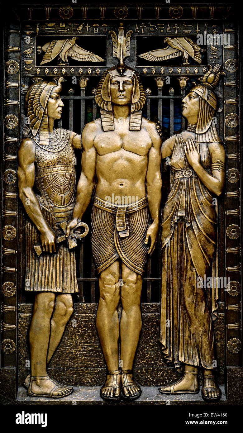 An ornate mausoleum door belonging to the 'Winter' family at Allegheny ...
