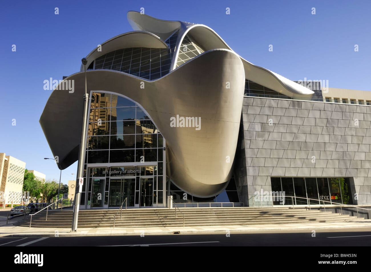 Exterior art hi-res stock photography and images - Alamy