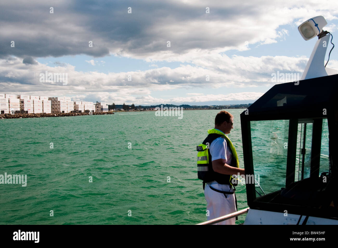 Port of Napier,Port's Harbor Ships Pilot, on Pilots Boat assisting ...