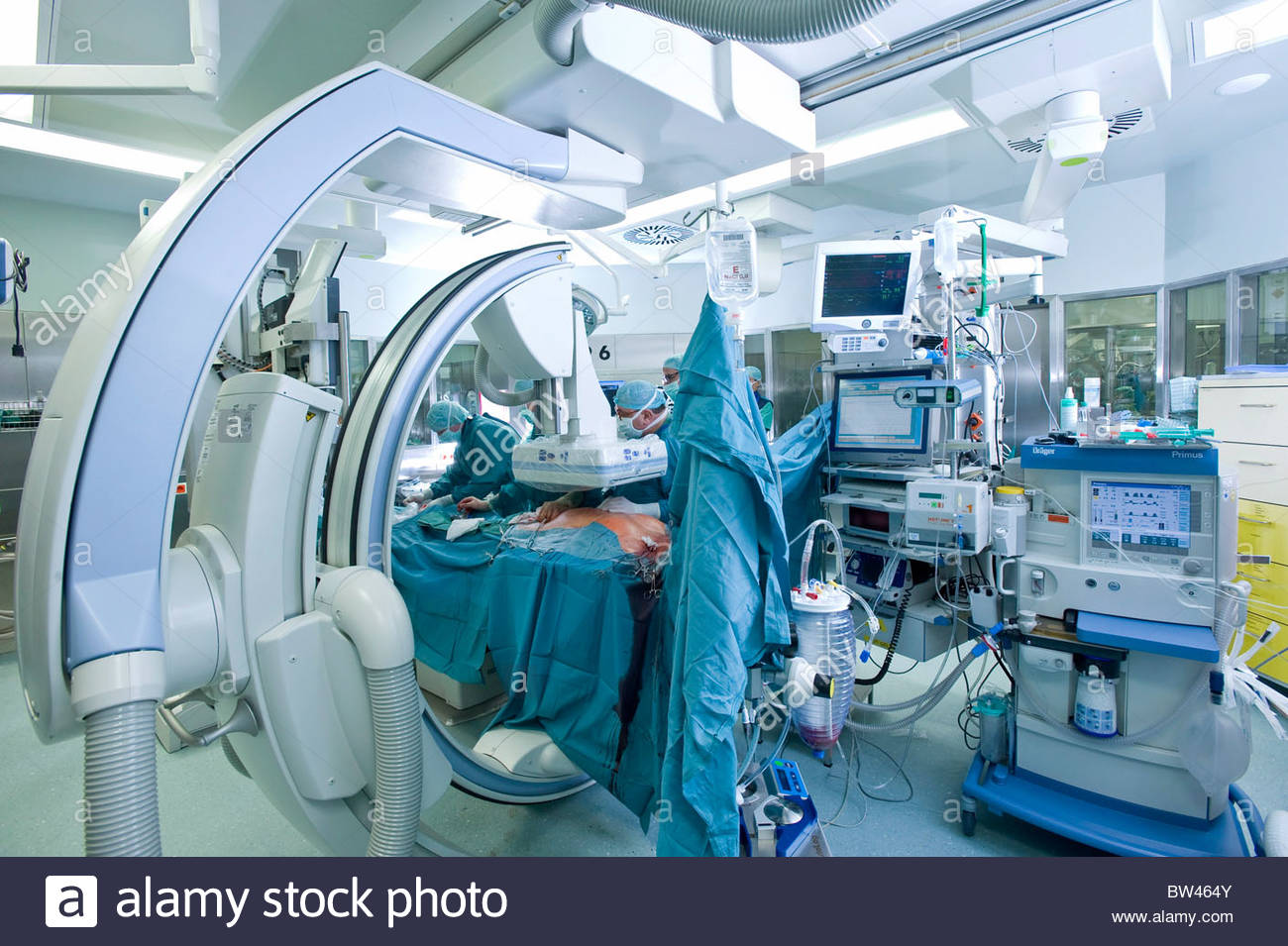 Cardiac Surgery Stock Photos & Cardiac Surgery Stock Images - Alamy