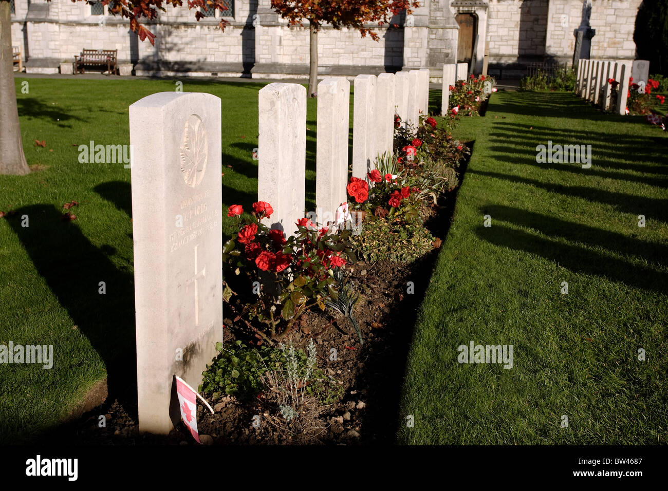 Military graves hi-res stock photography and images - Alamy