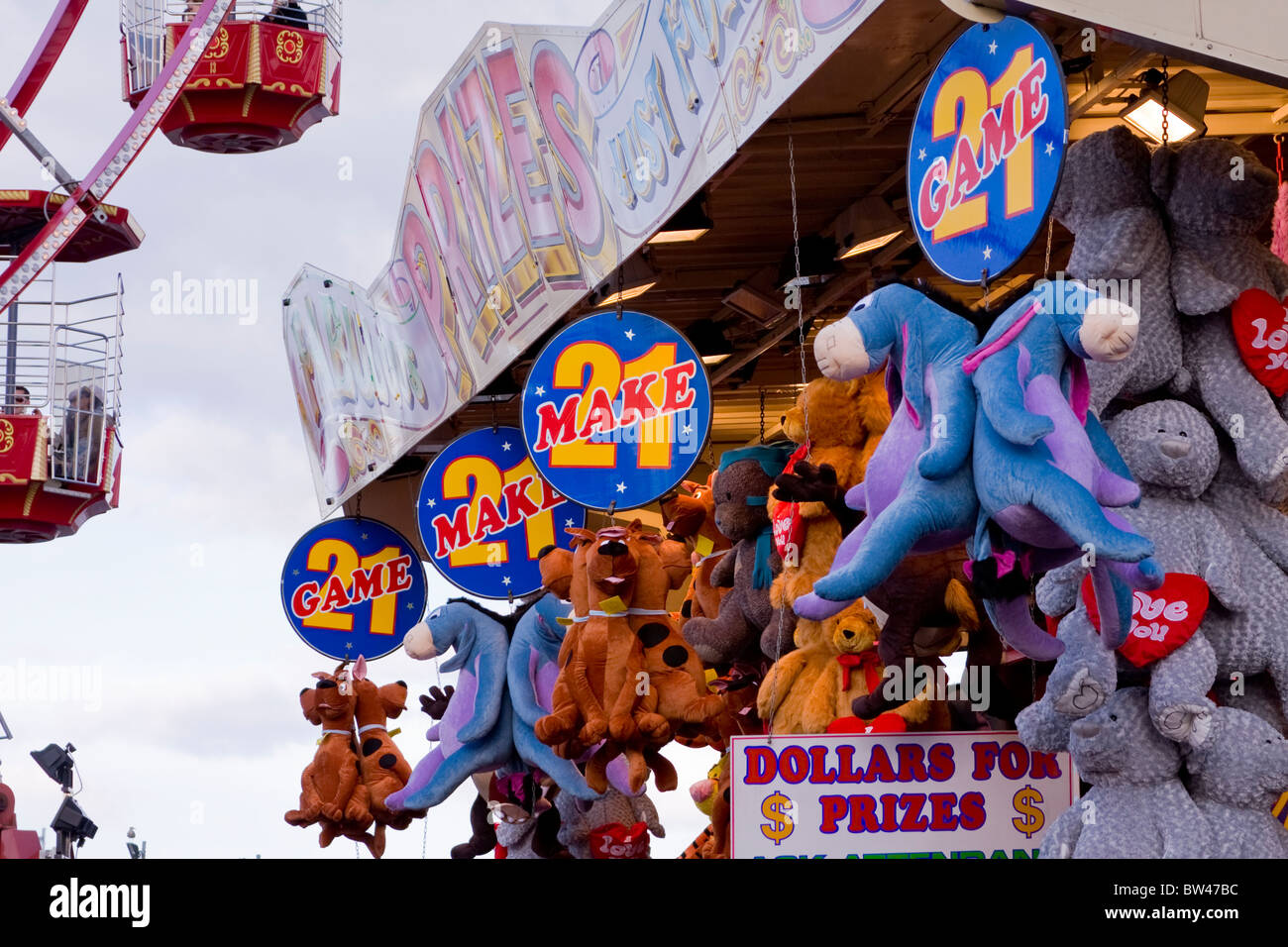 Fairground attractions hi-res stock photography and images - Alamy