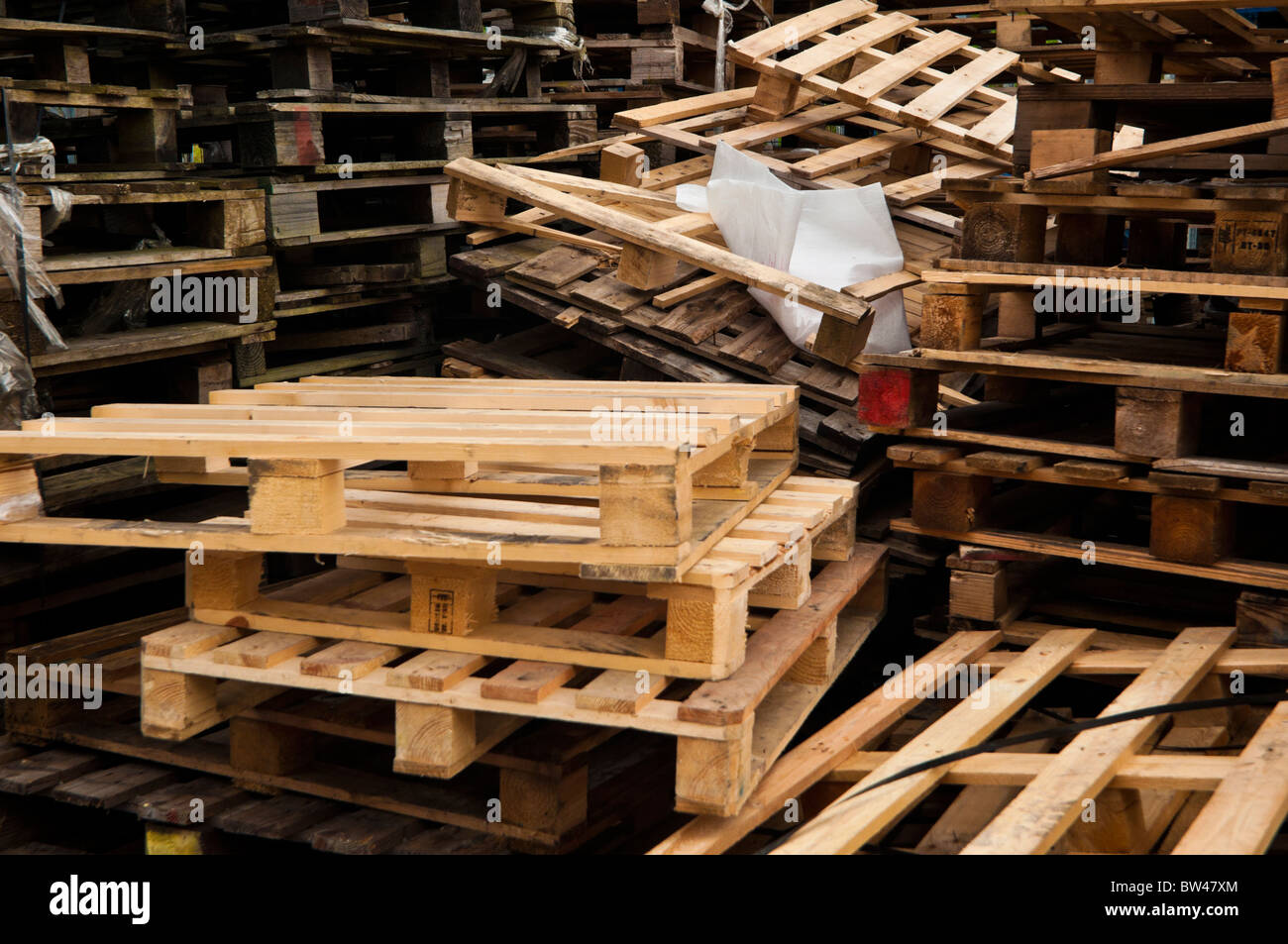 Polystyrene board waste hi-res stock photography and images - Alamy