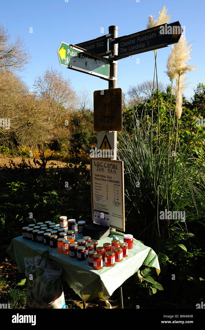 Coastal Footpath, Isle of Wight, Stall selling Jam Stock Photo - Alamy