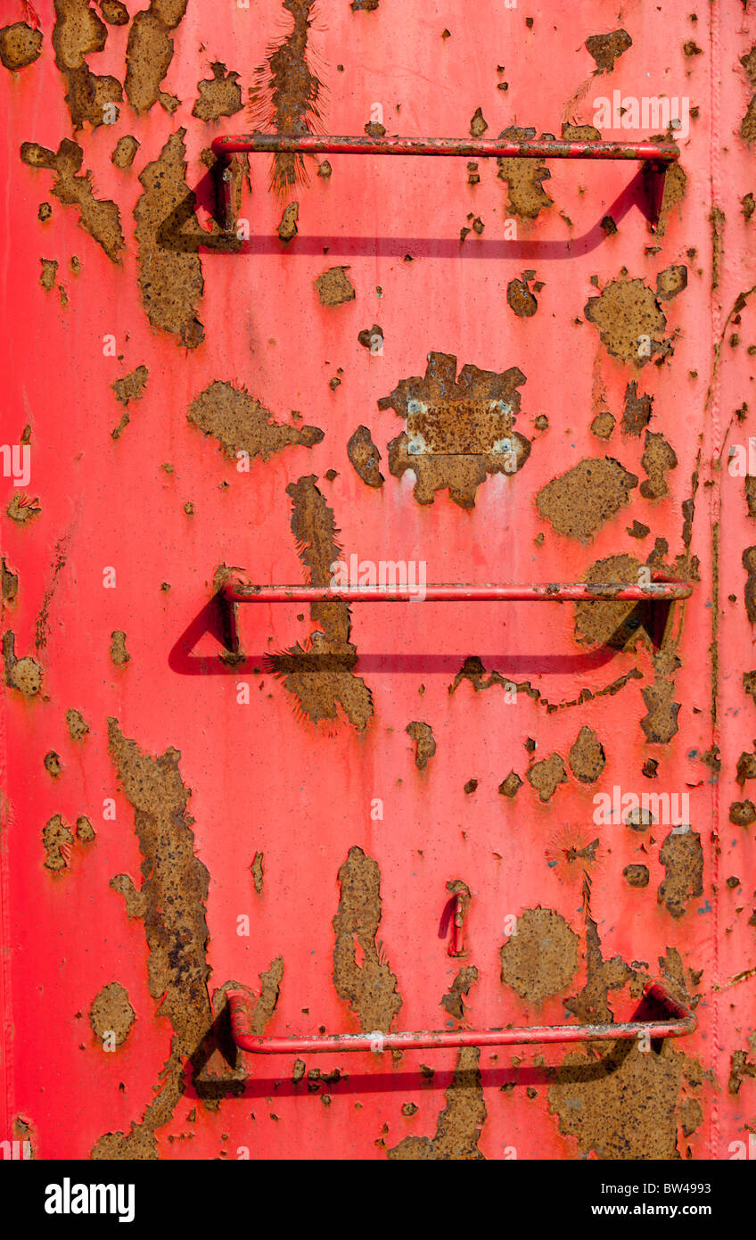 Metal ladder fixed to wall hi-res stock photography and images - Alamy