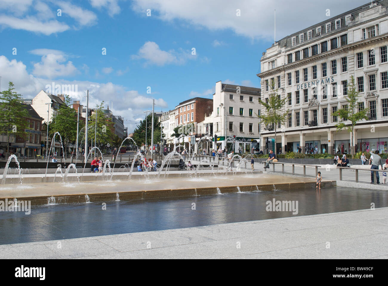 Fountains and pool in Long Row Nottingham Stock Photo - Alamy