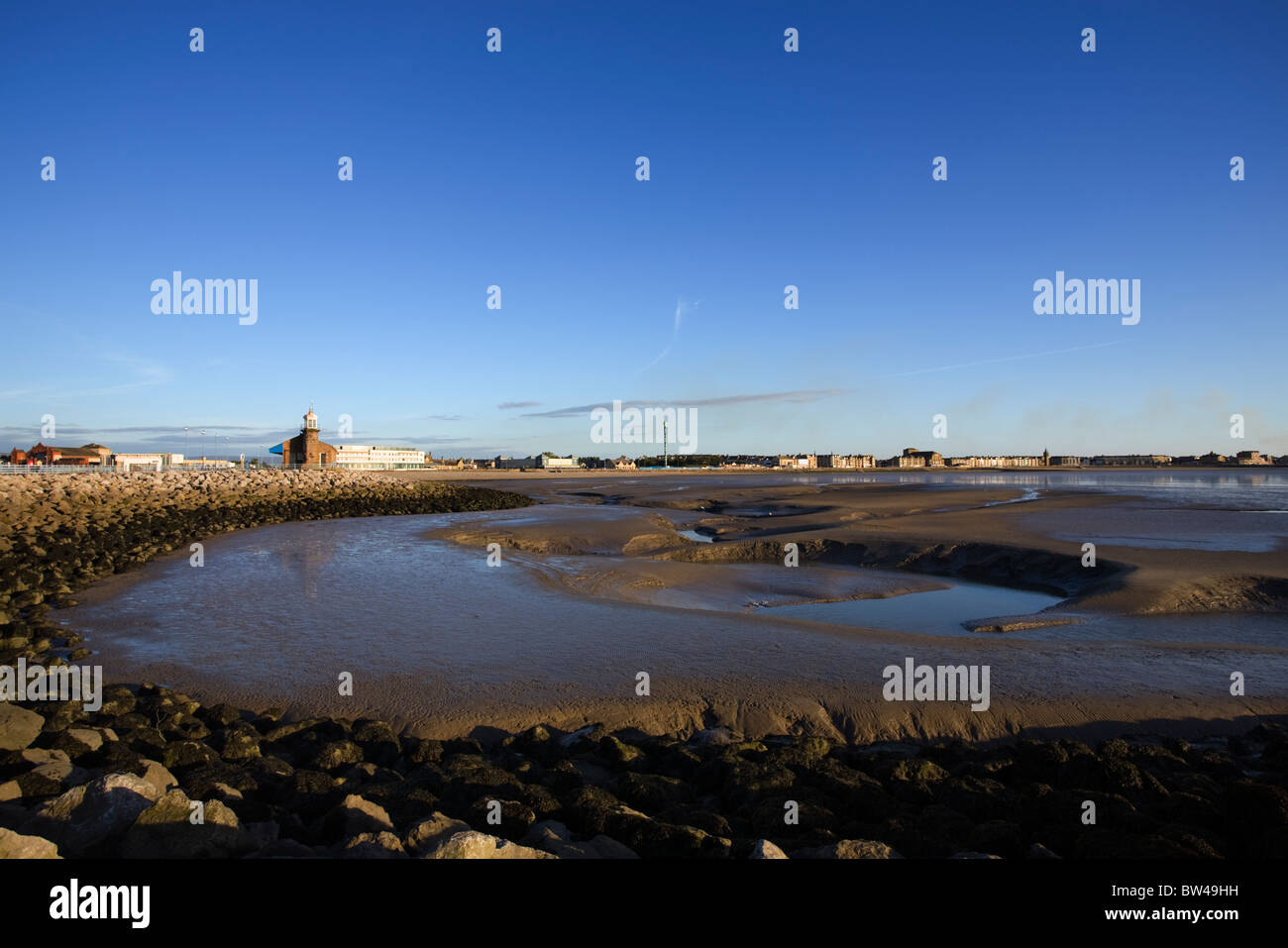 Morecambe bay beach hi-res stock photography and images - Alamy